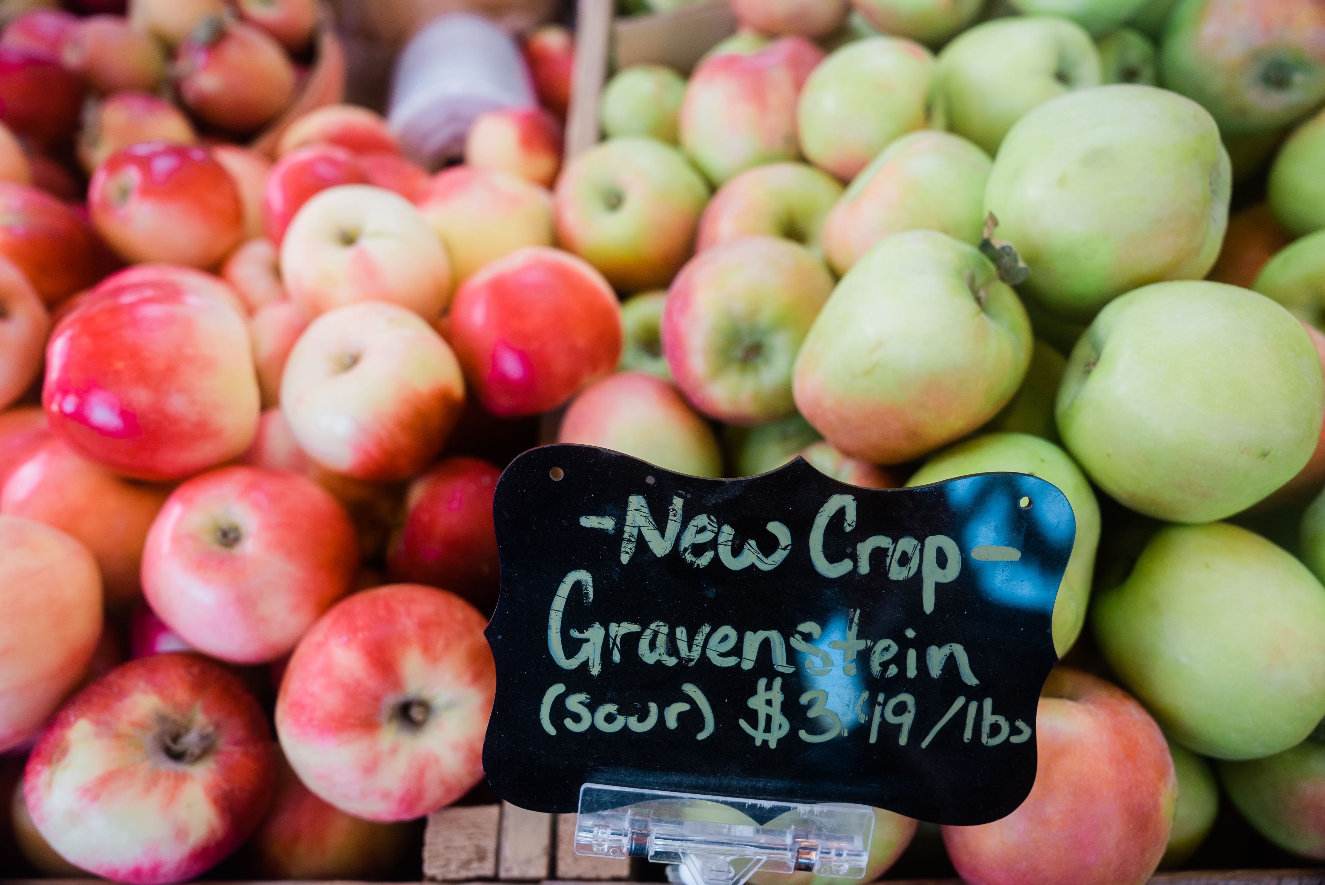 All the Best Stops on the Hood River Fruit Loop | Chris & Sara